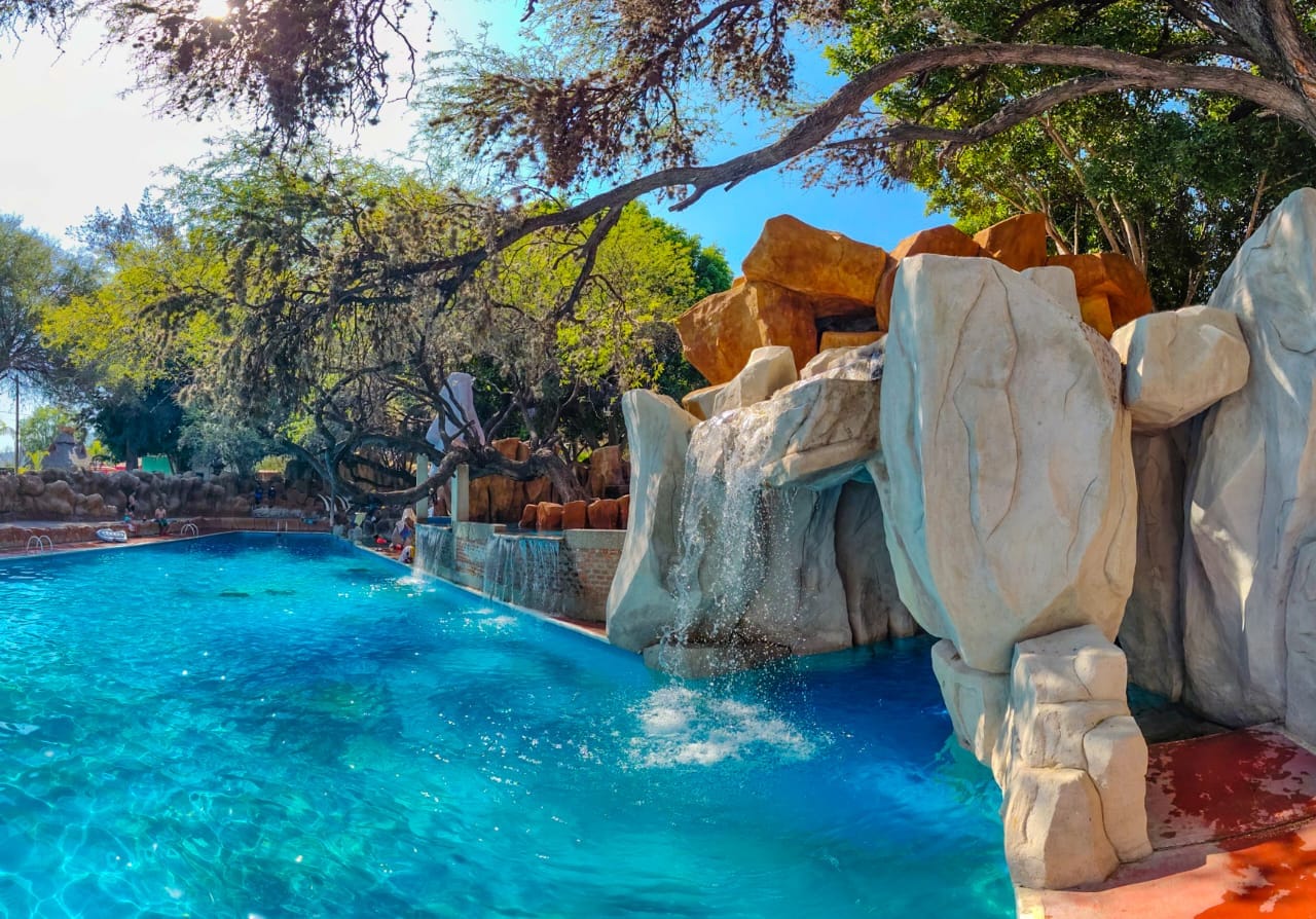 Valle Paraíso, el Balneario de los dinosaurios